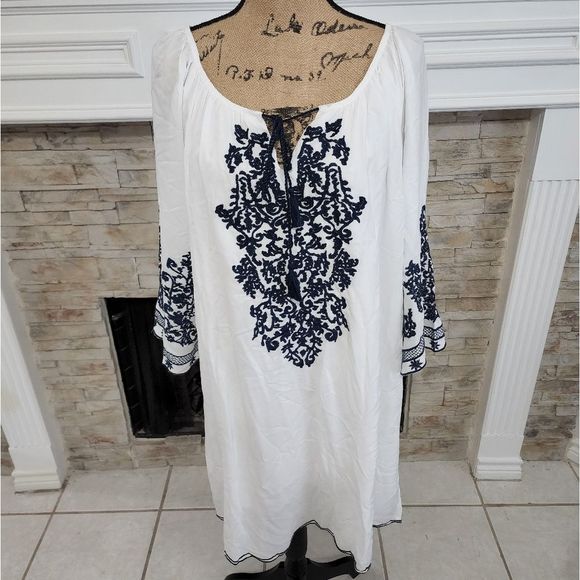 Chic Connection | Dresses | Chic Connection Navy Blue Embroidered Boho ...